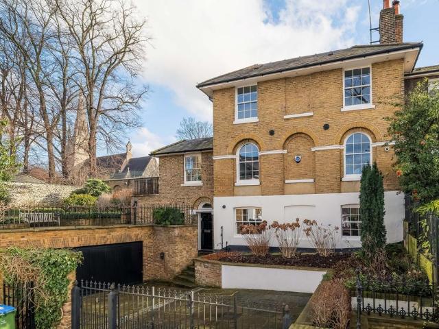 4 bedroom house for sale