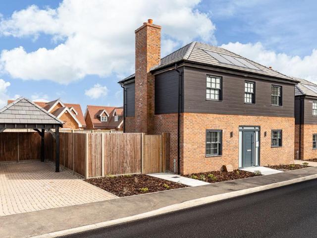 4 bedroom house for sale
