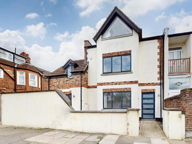 4 bedroom house for sale
