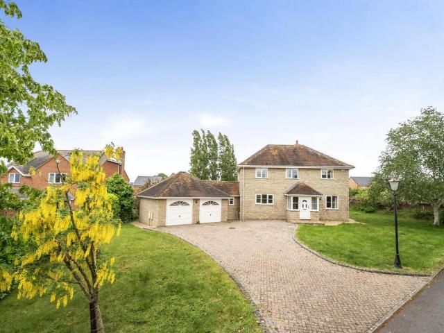 4 bedroom house for sale