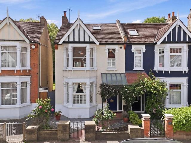 4 bedroom house for sale