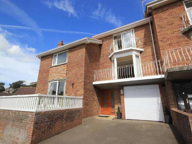 4 bedroom house for sale