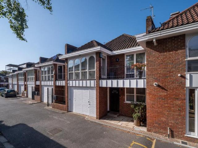 4 bedroom house for sale