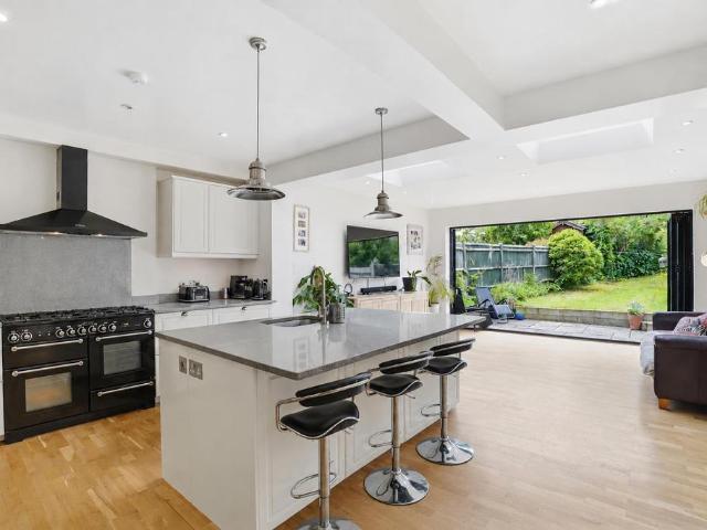 4 bedroom house for sale