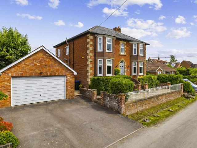 4 bedroom house for sale