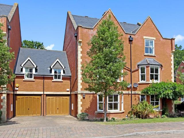 4 bedroom house for sale
