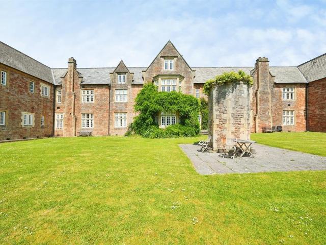 4 bedroom house for sale