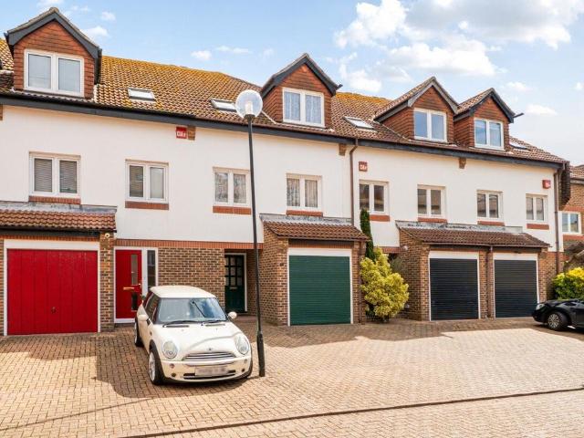 4 bedroom house for sale