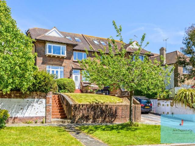 4 bedroom house for sale