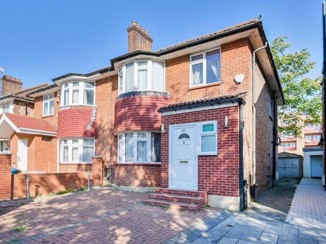4 bedroom house for sale