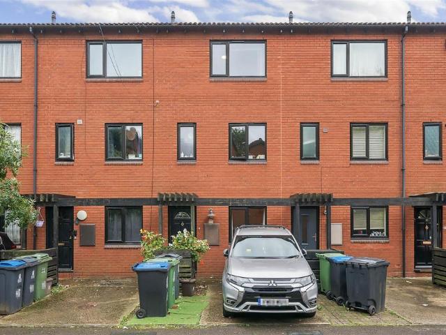 4 bedroom house for sale