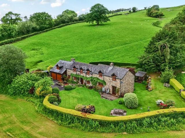 4 bedroom house for sale