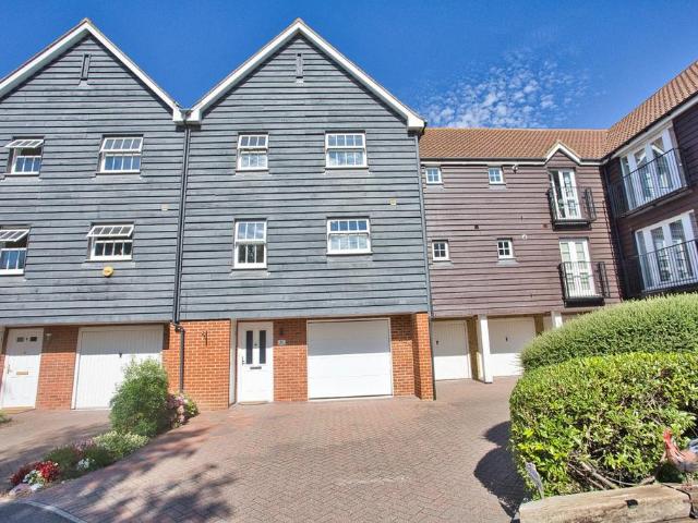 4 bedroom house for sale