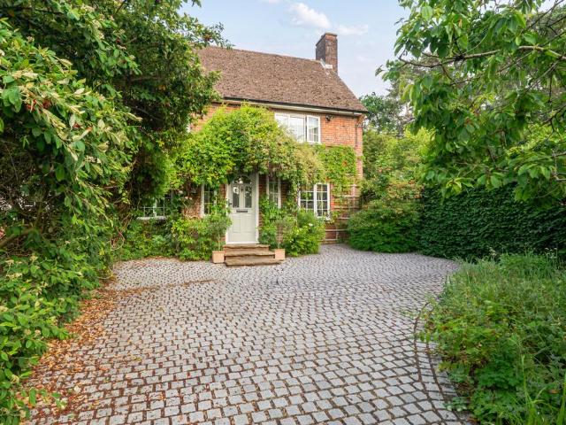4 bedroom house for sale