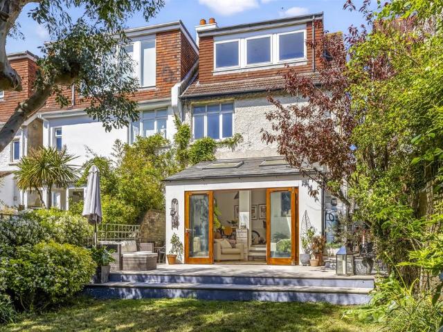 4 bedroom house for sale