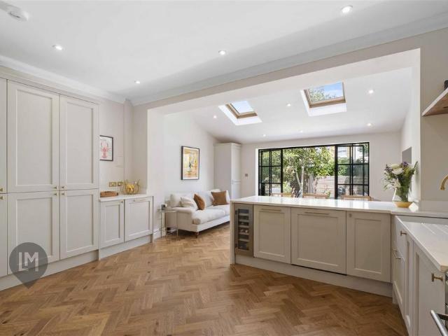 4 bedroom house for sale