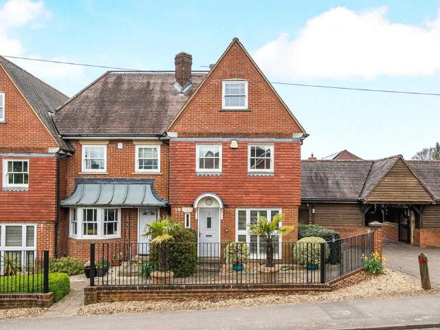 4 bedroom house for sale