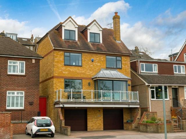 4 bedroom house for sale