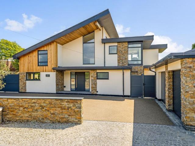 4 bedroom house for sale