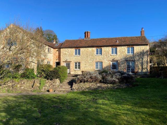 4 bedroom house to rent