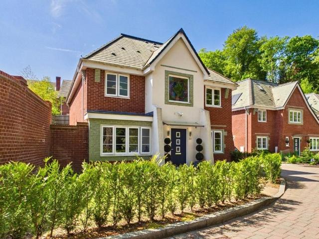 4 bedroom house for sale