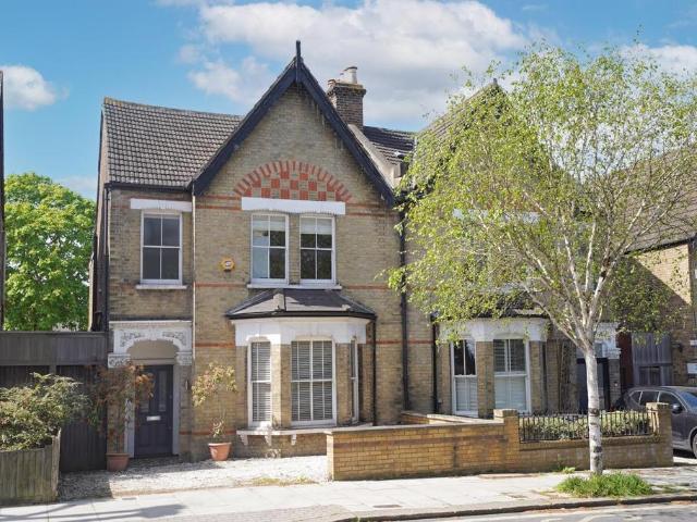 4 bedroom house for sale