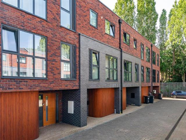 4 bedroom house for sale