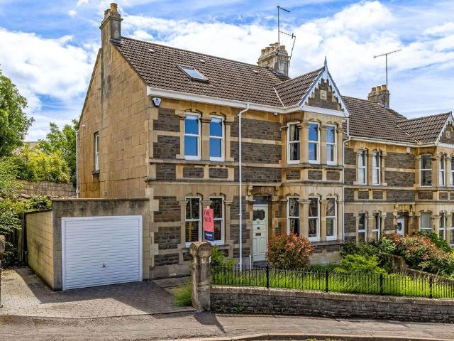 4 bedroom house for sale