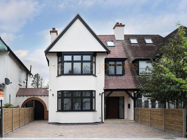 4 bedroom house for sale