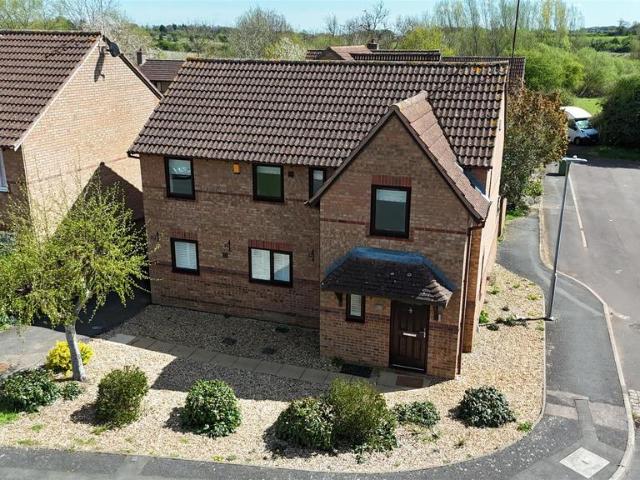 4 bedroom house for sale