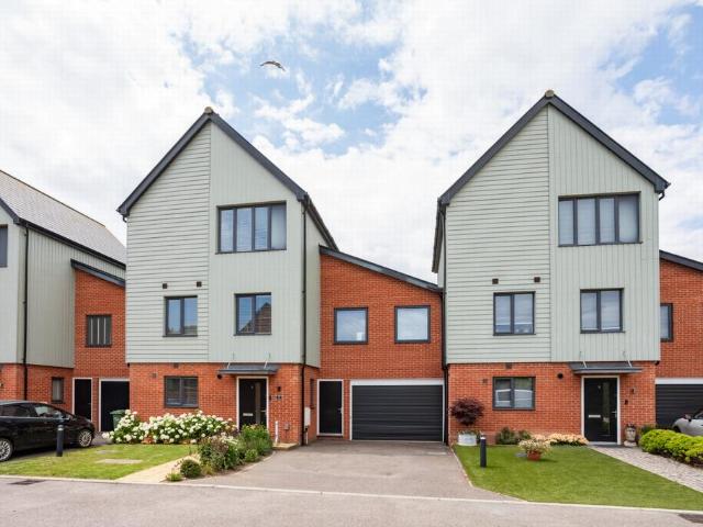 4 bedroom house for sale
