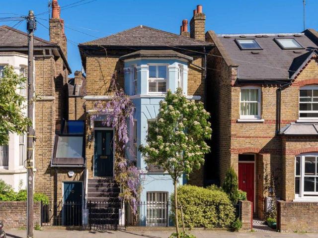 4 bedroom house for sale
