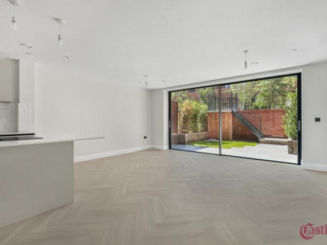 4 bedroom house for sale in 4 Dixon House, N8