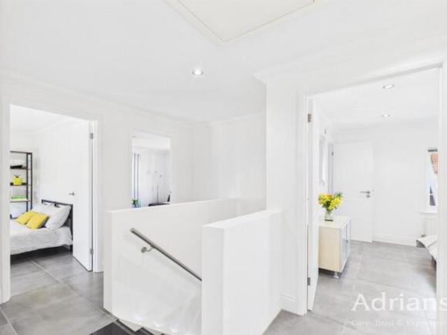 4 bedroom house for sale in Cowdrie Way, Chancellor Park, CM2 6GL, CM2