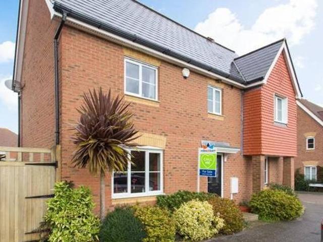 4 bedroom house for sale in Collar Makers Green Ash Canterbury CT3