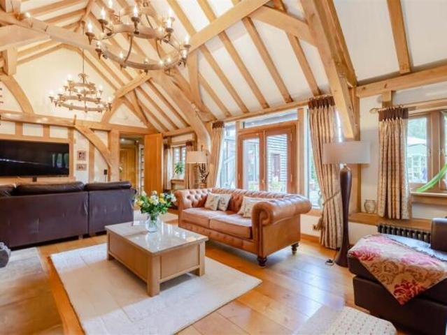 4 bedroom house for sale in Castle Goring Way, Castle Goring, Worthing, BN13