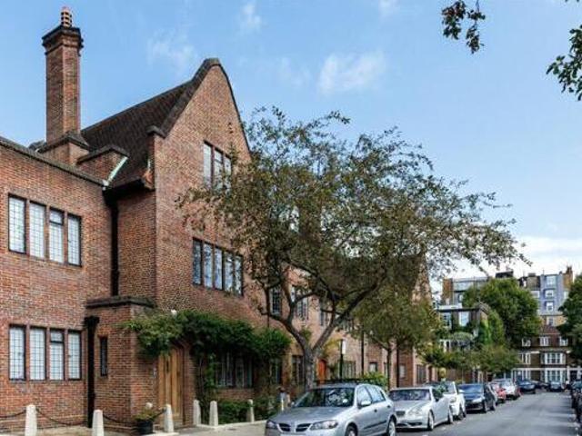 4 Bedroom House For Sale In Chelsea, London