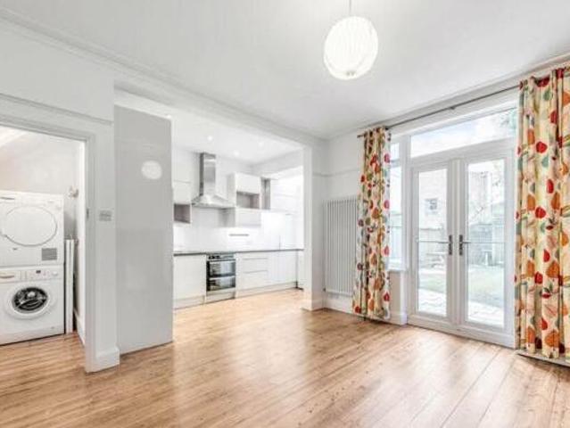 4 Bedroom House For Sale In Clapham, London