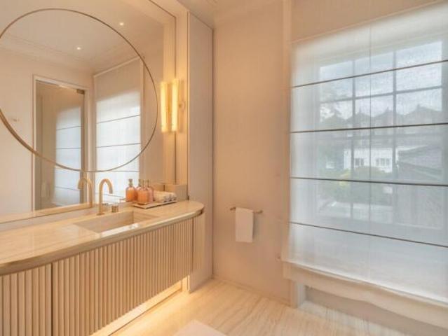 4 bedroom house for sale in Addison Avenue, Holland Park, London, W11, United Kingdom, W11