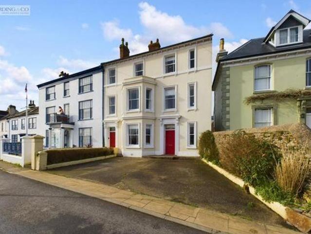 4 Bedroom House For Sale In Appledore