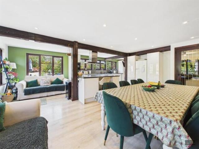 4 bedroom house for sale in Badger Close, Exeter, EX2