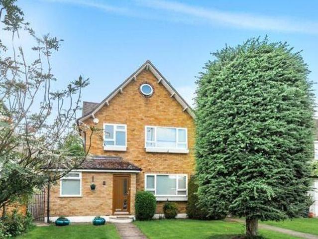 4 Bedroom House For Sale In Barnet, Hertfordshire