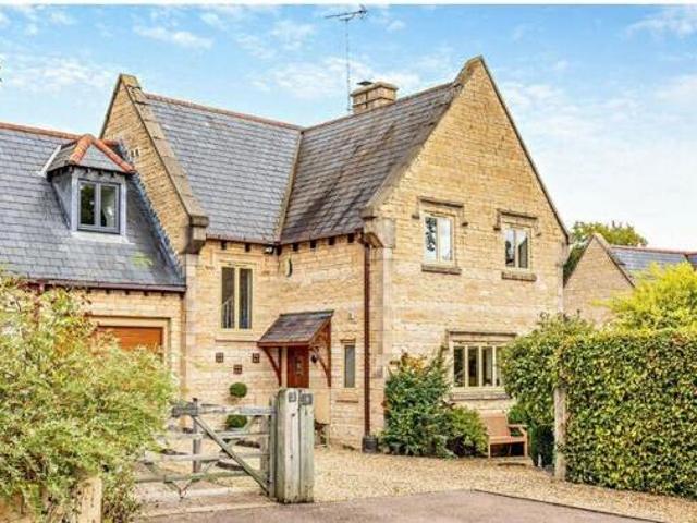 4 Bedroom House For Sale In Barnwell, Northamptonshire