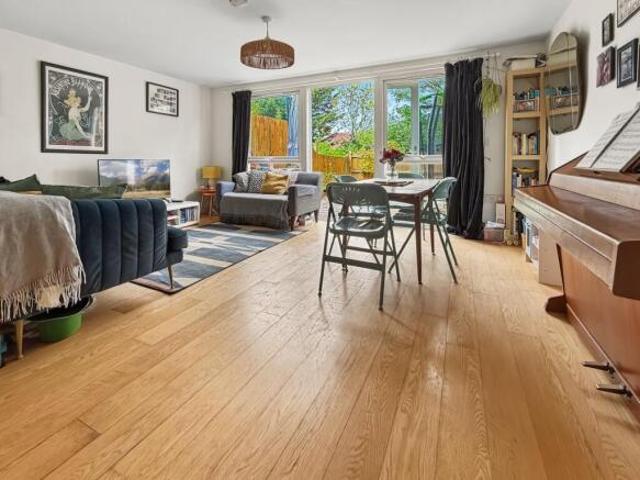 4 bedroom house for sale in Bevendean Road, Brighton, BN2