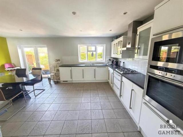 4 bedroom house for sale in Bracken Road, Eastbourne, BN20