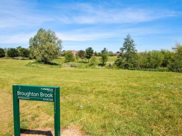 4 bedroom house for sale in Gloucester Gate, Broughton, Milton Keynes, MK10