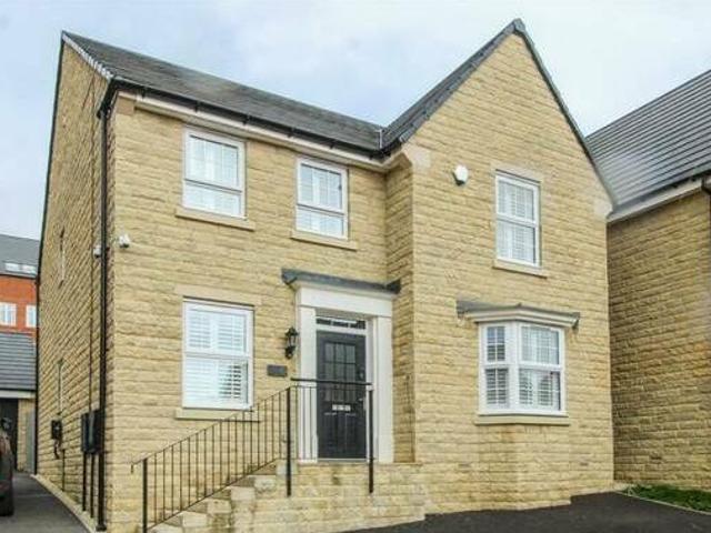 4 bedroom house for sale in Grange Ash Close Flockton Wakefield WF4