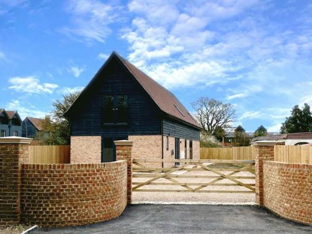 4 Bedroom House For Sale In Great Chart