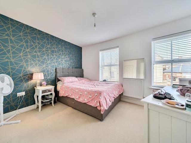 4 bedroom house for sale in Dowland Close, Swindon, SN25