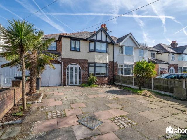4 bedroom house for sale in Davenham Road, Formby, Liverpool, L37